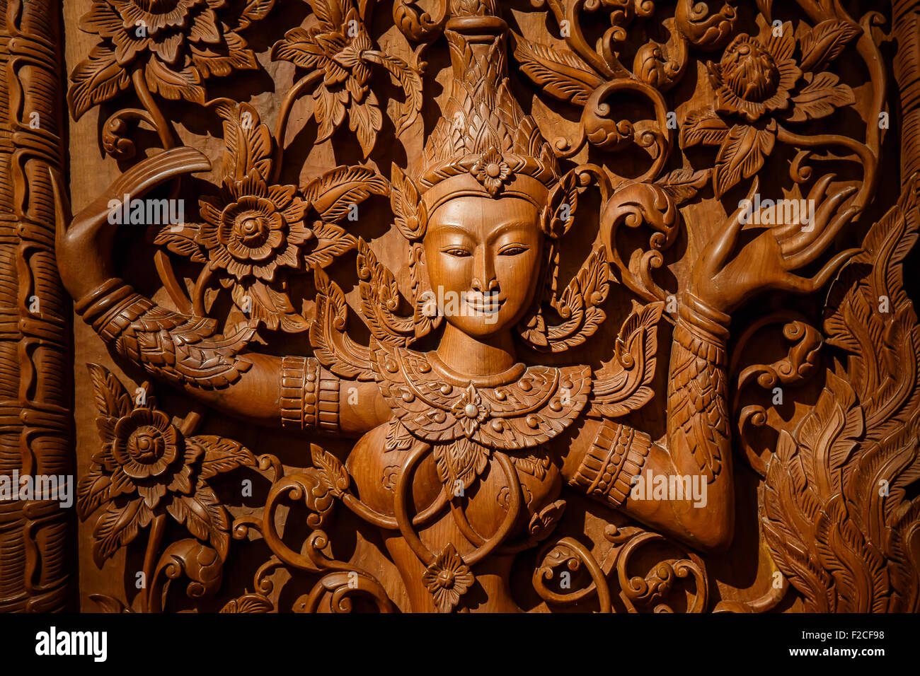 wood carving art Stock Photo - Alamy