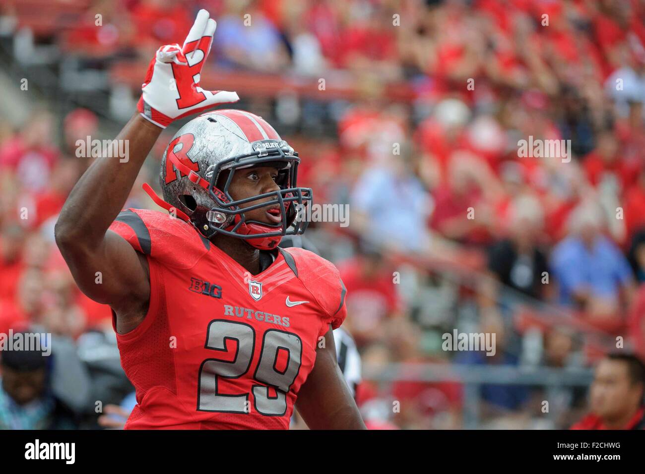 Piscataway, NJ, USA. 12th Sep, 2015. Rutgers Scarlet Knights defensive ...