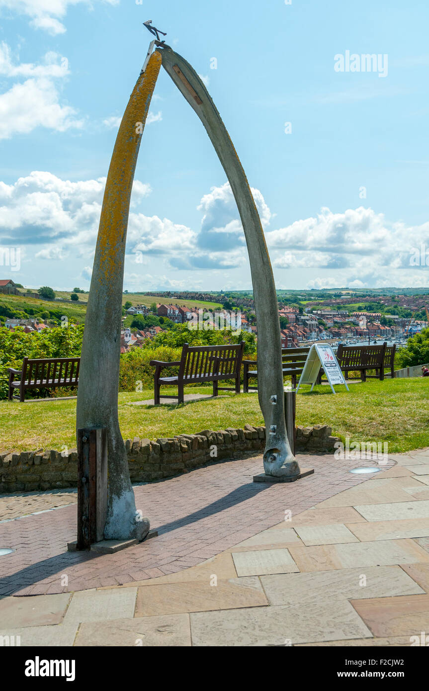 Whitby whalebone arch hi-res stock photography and images - Alamy