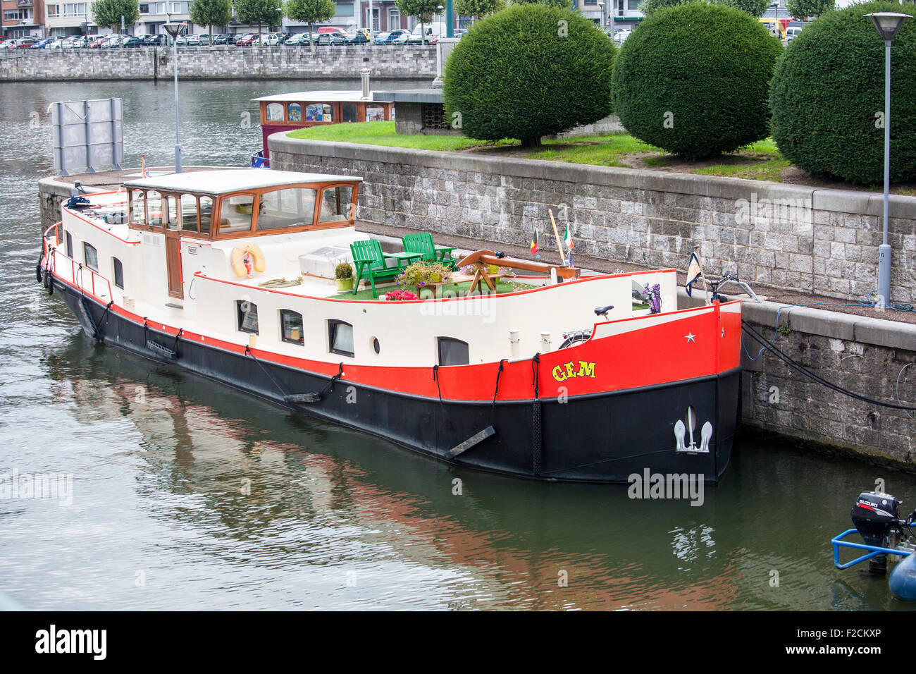 Dutch barge hi-res stock photography and images - Alamy