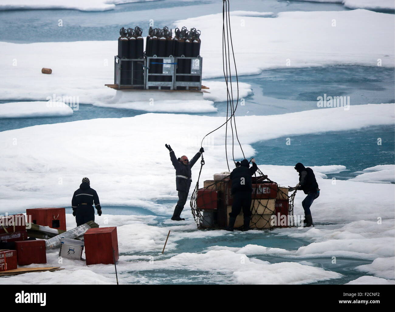 Drifting Polar Station High Resolution Stock Photography and Images - Alamy