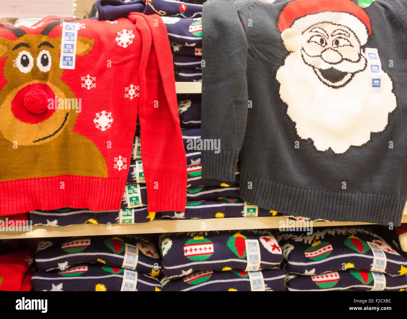 Primark christmas jumper hi-res stock photography and images - Alamy