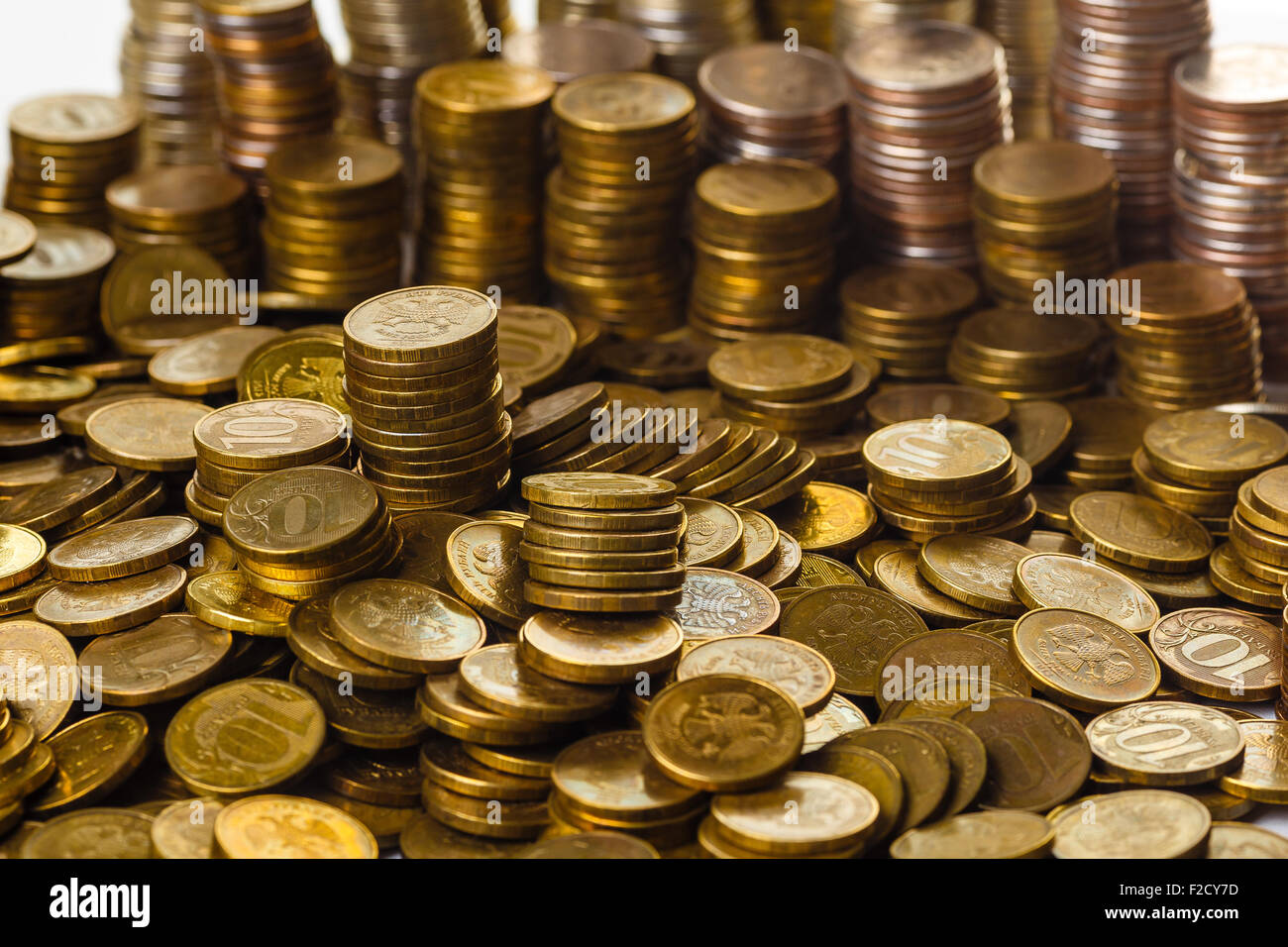 Gold coin pile hi-res stock photography and images - Alamy