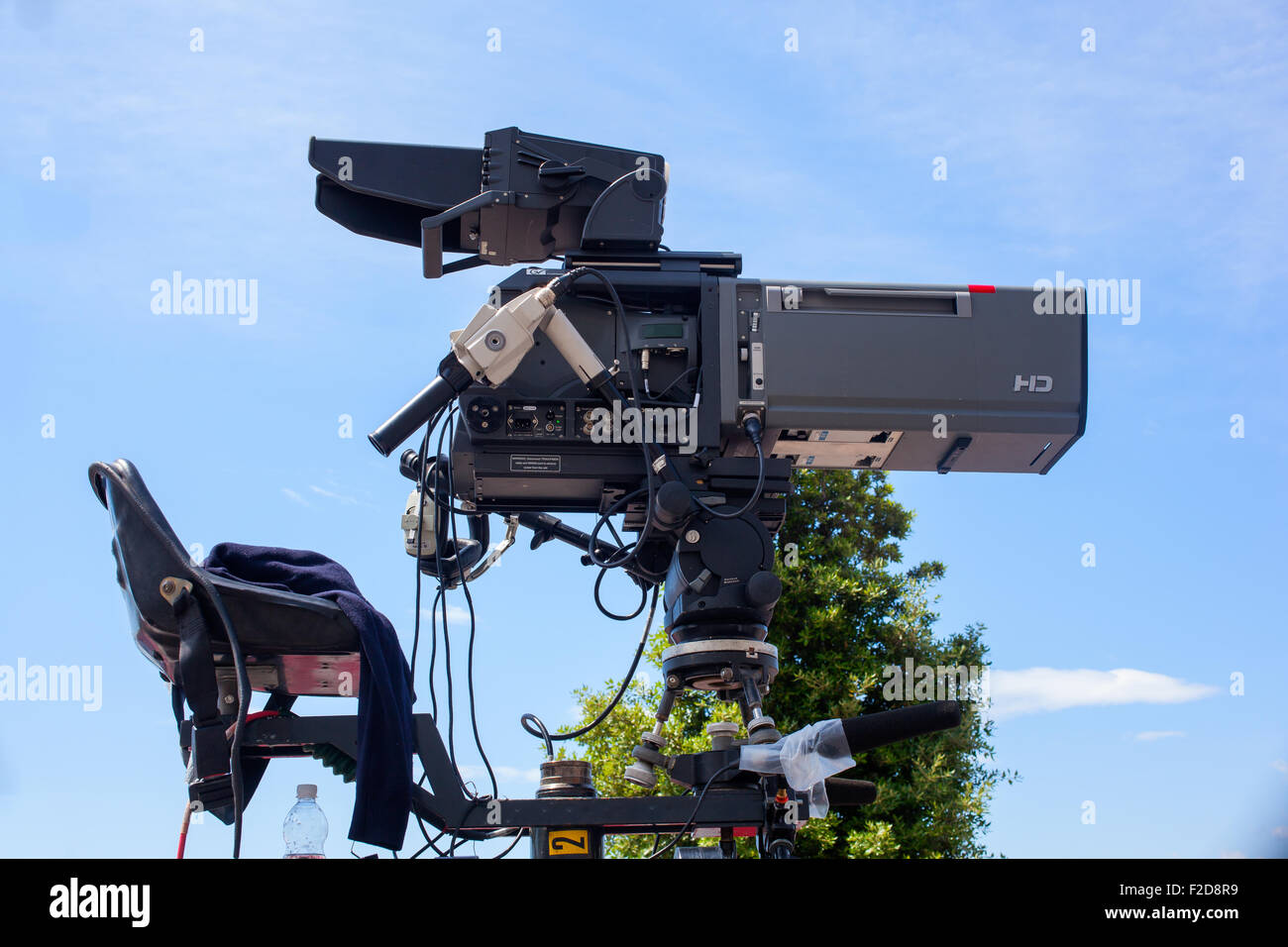 Camera operators hi-res stock photography and images - Alamy