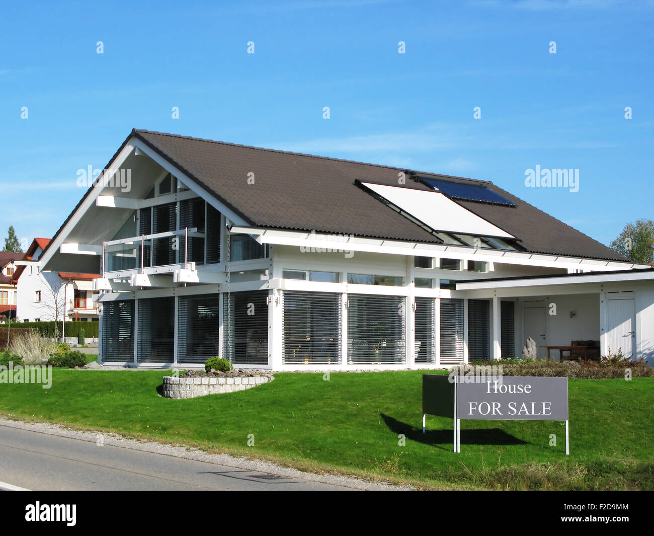 Switzerland modern house hi-res stock photography and images - Alamy