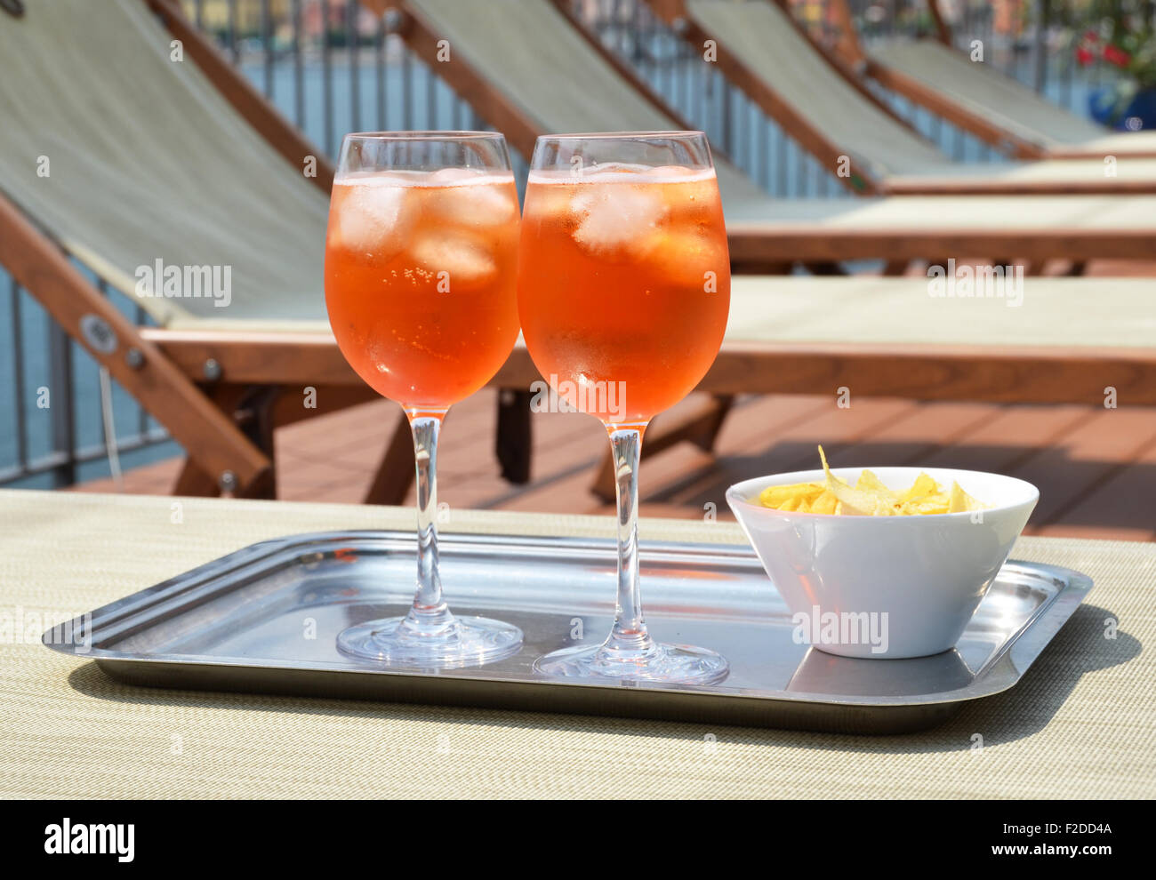 Pair of traditional Italian Spritz cocktails at the swimming pool Stock ...