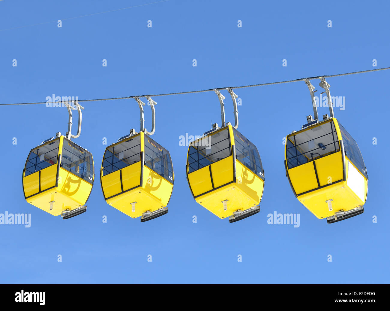 Gondolas of cable road Stock Photo - Alamy