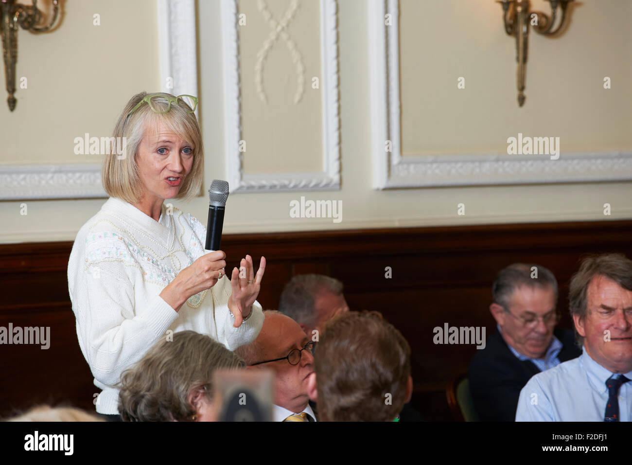 Virginia woolf portrait vanessa bell hi-res stock photography and ...