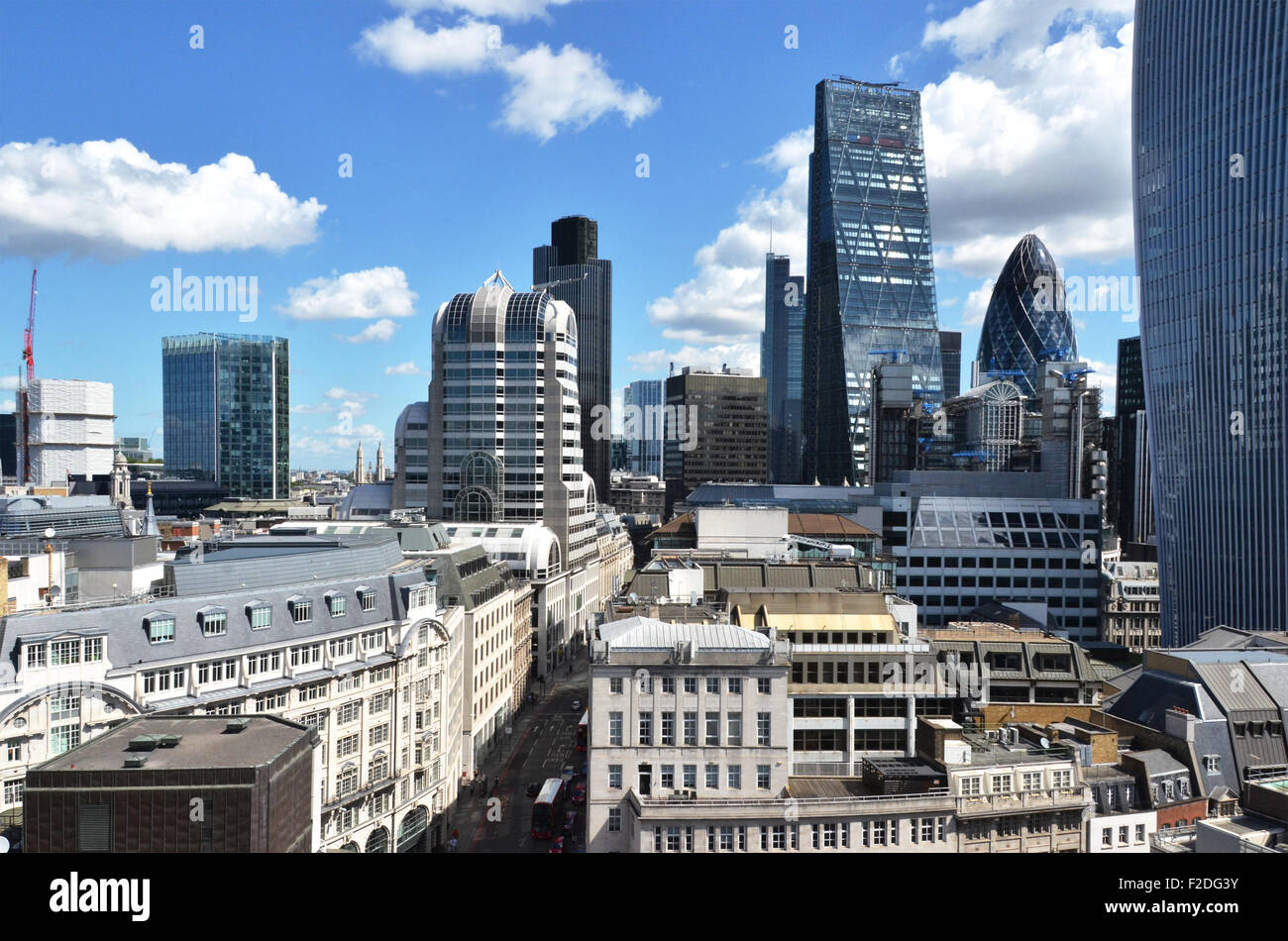 Monument london top view hi-res stock photography and images - Alamy
