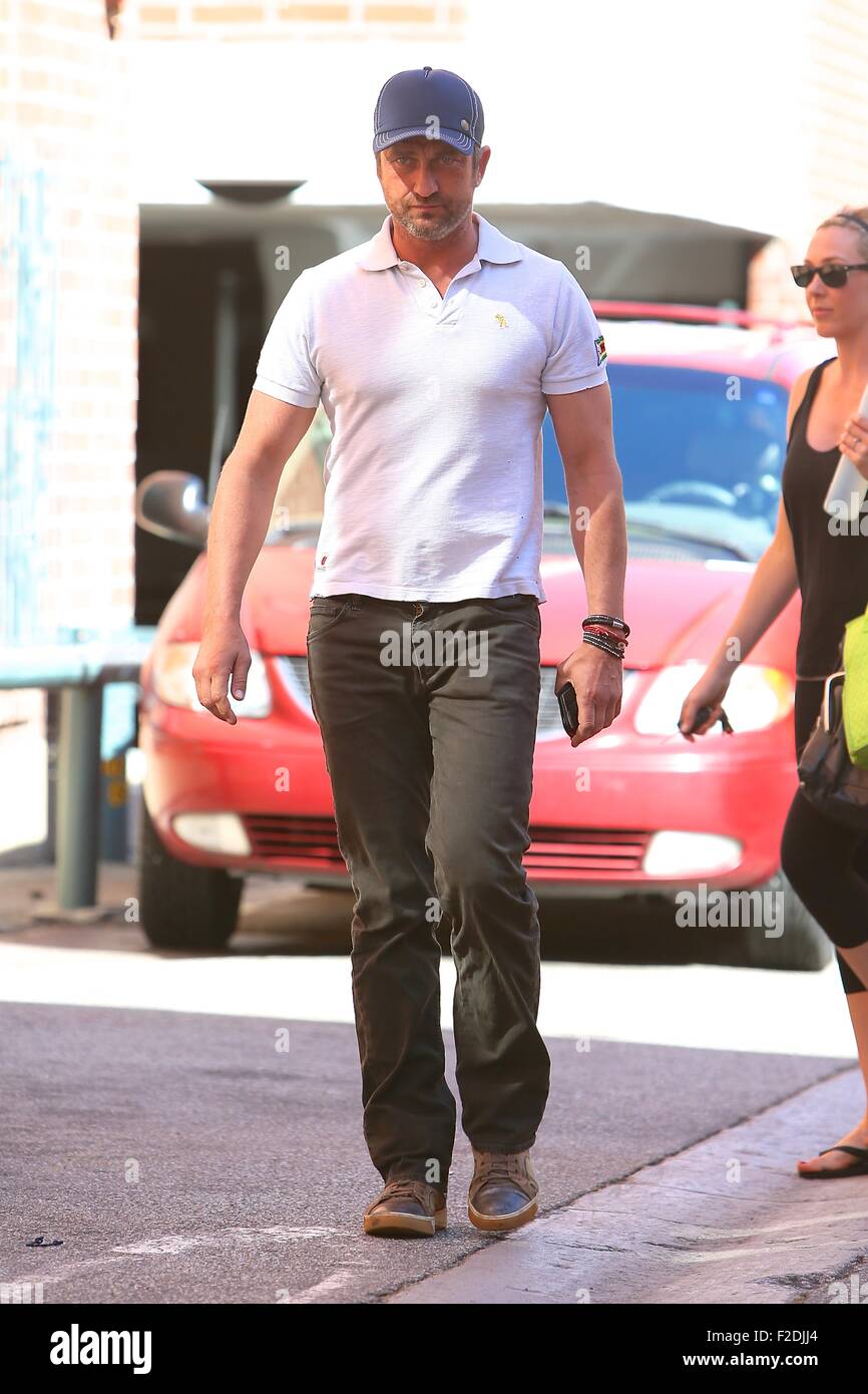 Gerard Butler seen leaving a medical building in Beverly Hills ...