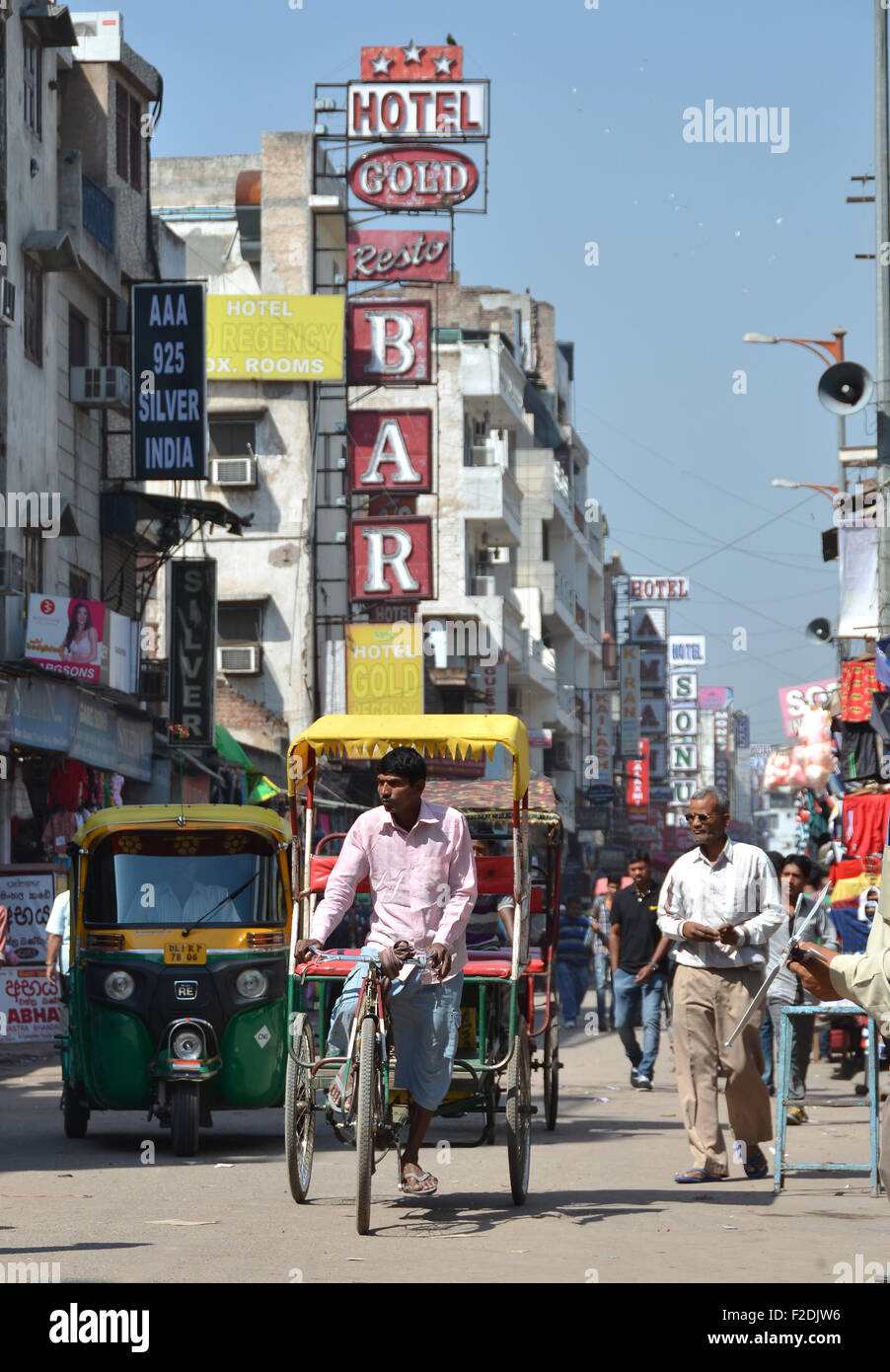 DELHI, INDIA - APRIL 5, 2015: Busy Main Bazar street, the most famous ...