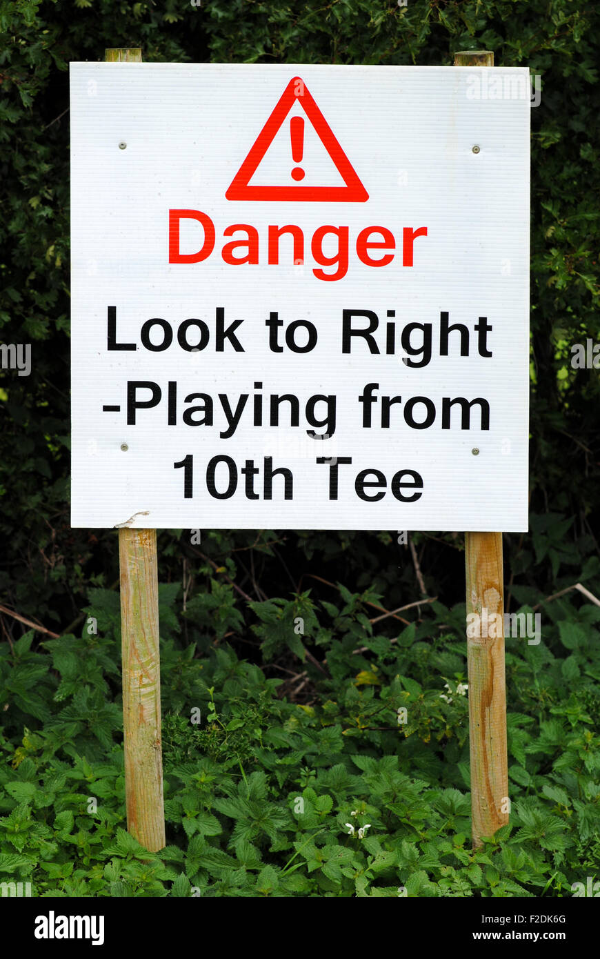 Danger golf golfers sign Stock Photo - Alamy