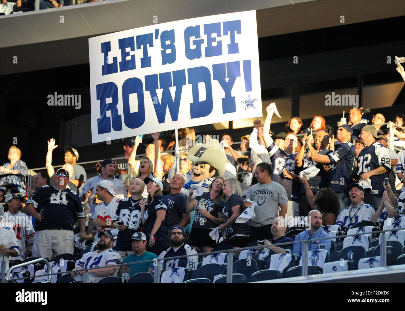 Rowdy football crowd hi-res stock photography and images - Alamy