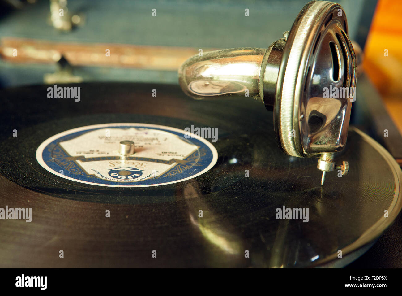 Gramophones phonograph phonographs hi-res stock photography and images ...