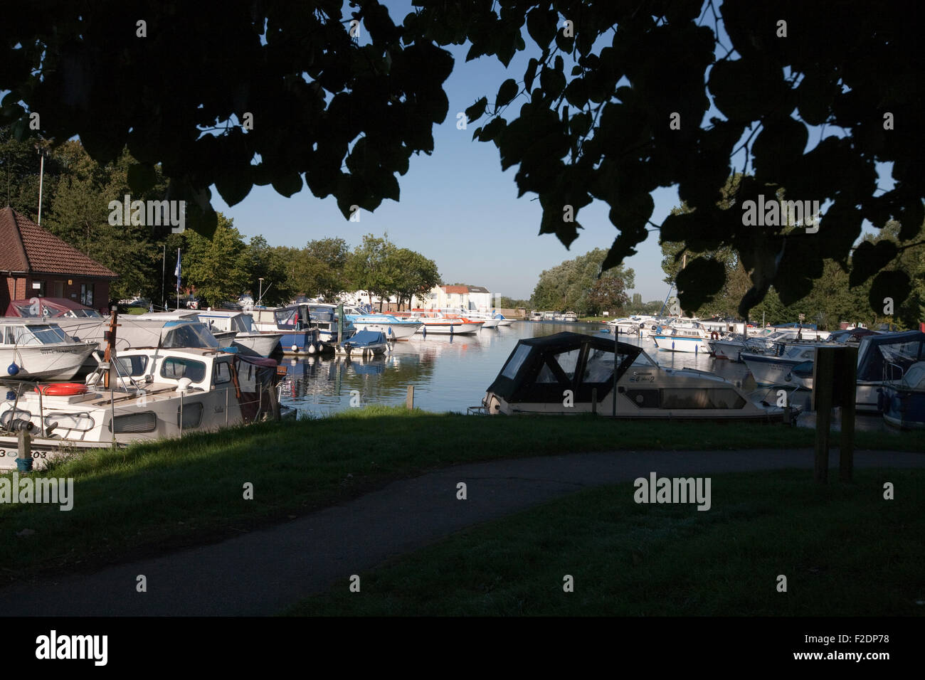 Beccles Quay Suffolk River Waveney Stock Photo - Alamy