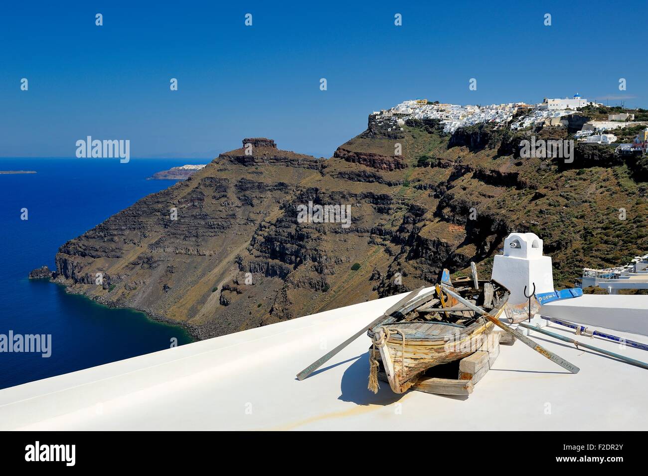 Greek rowing boat hi-res stock photography and images - Alamy
