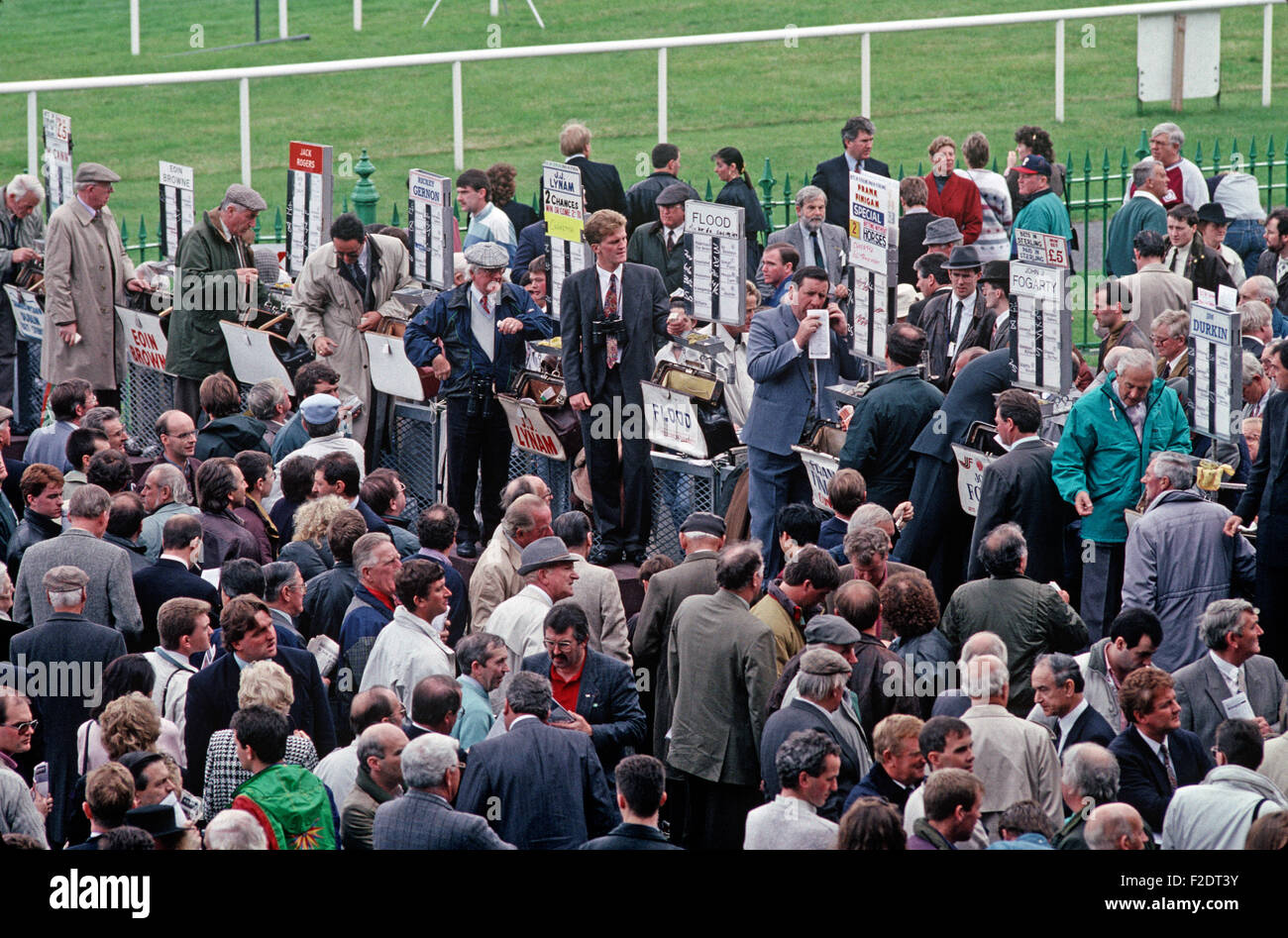 Horse racing leopardstown ireland hi-res stock photography and images ...