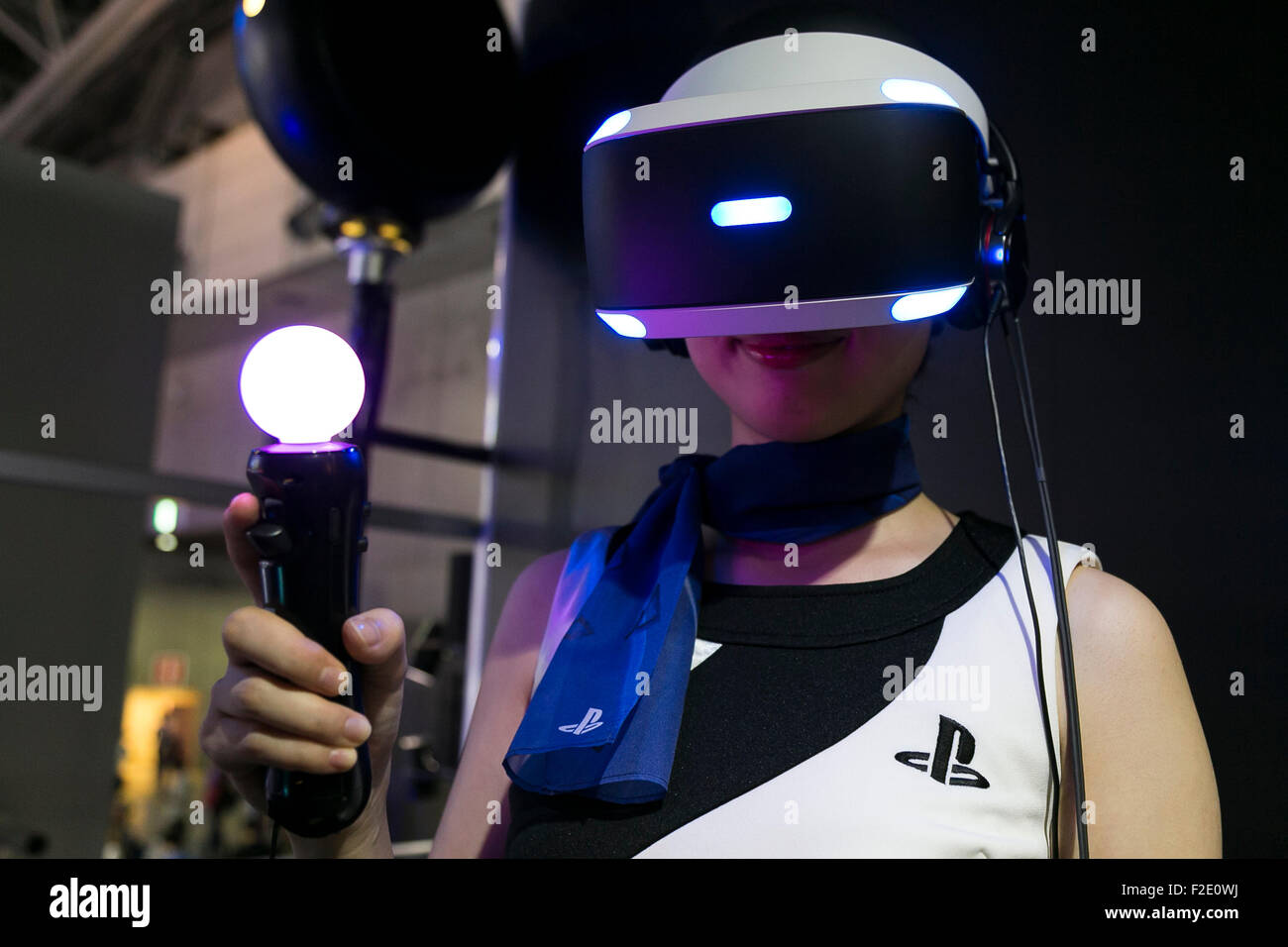 Tokyo, Japan. 17th September, 2015. An exhibitor tests the virtual ...