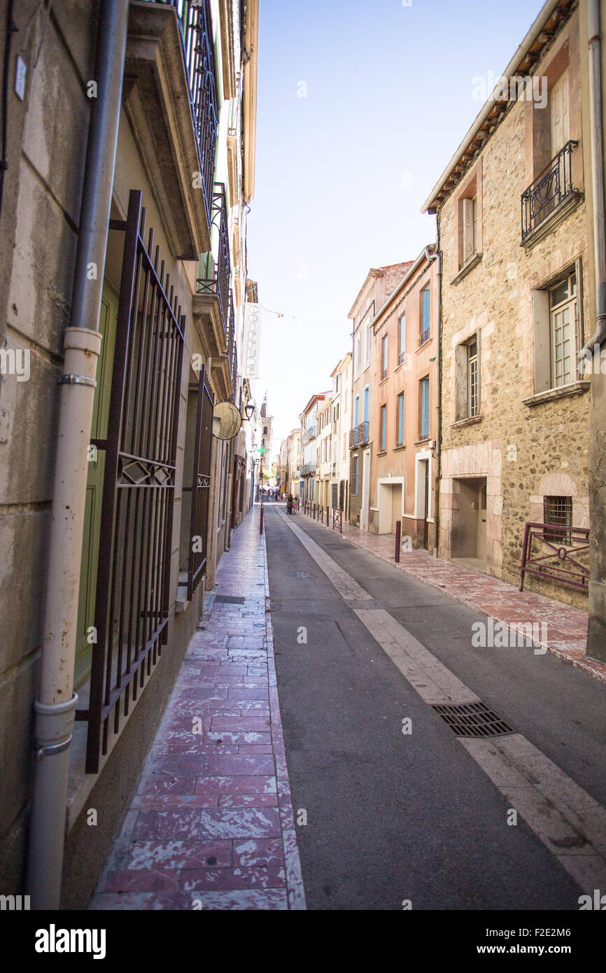 Traditional french street hi-res stock photography and images - Alamy