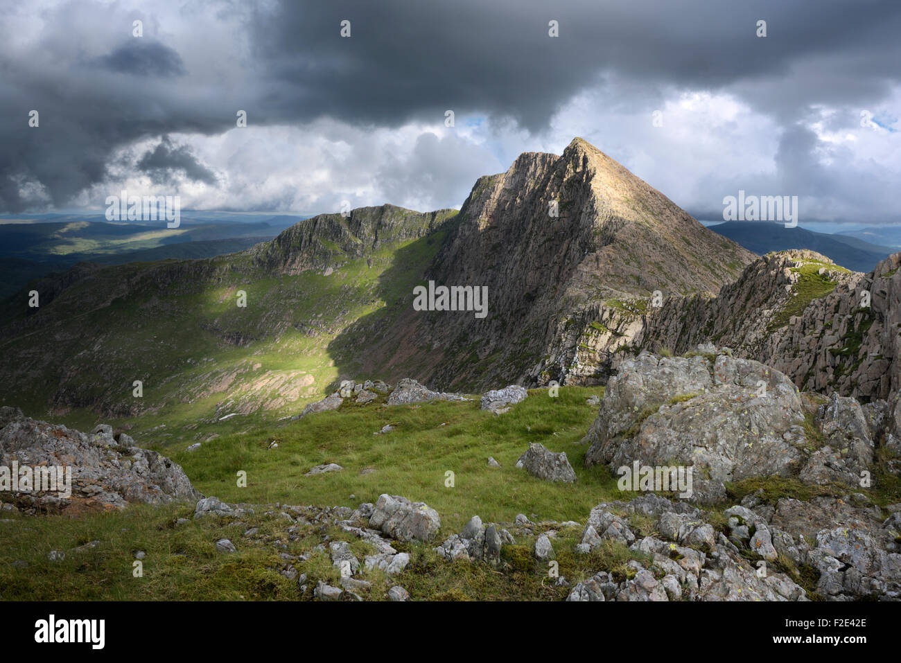 Snowdon horseshoe sunset hi-res stock photography and images - Alamy