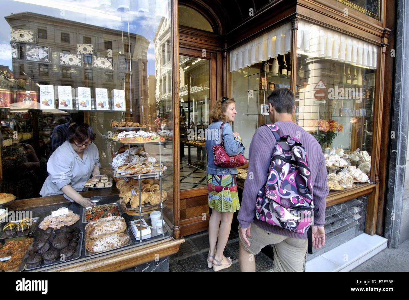 Pastry shops La Colmena. 12, Plaça de l´Angel, Gothic Quarter, Ciutat ...