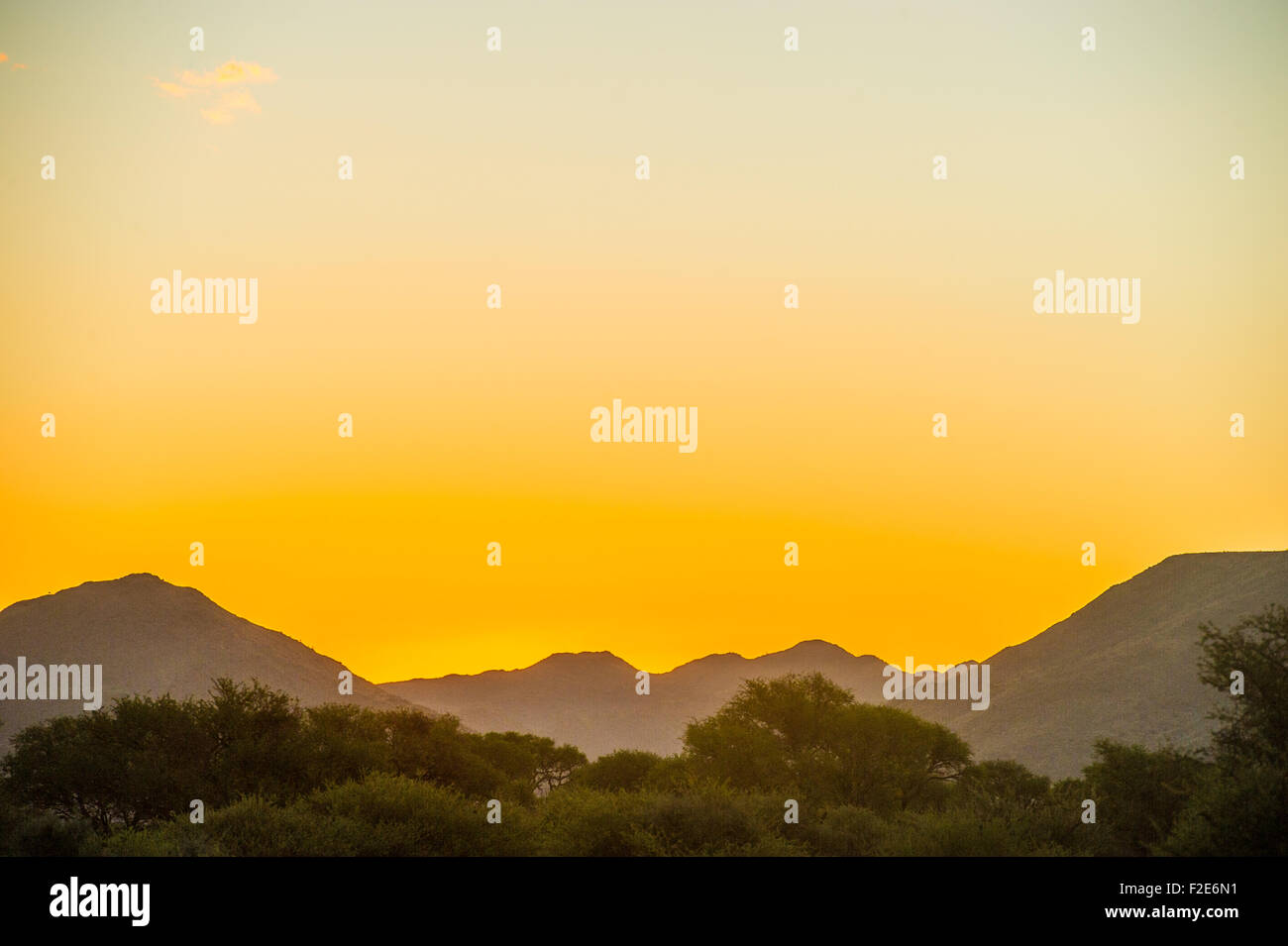 Hills and mountains hi-res stock photography and images - Alamy