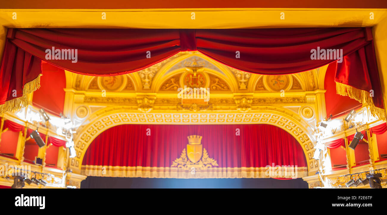 Teatro auditorium hi-res stock photography and images - Alamy