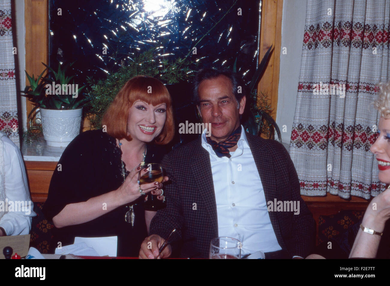 Zwei Schauspieler Beate Hasenau und Adrian Hoven, Deutschland 1970er ...