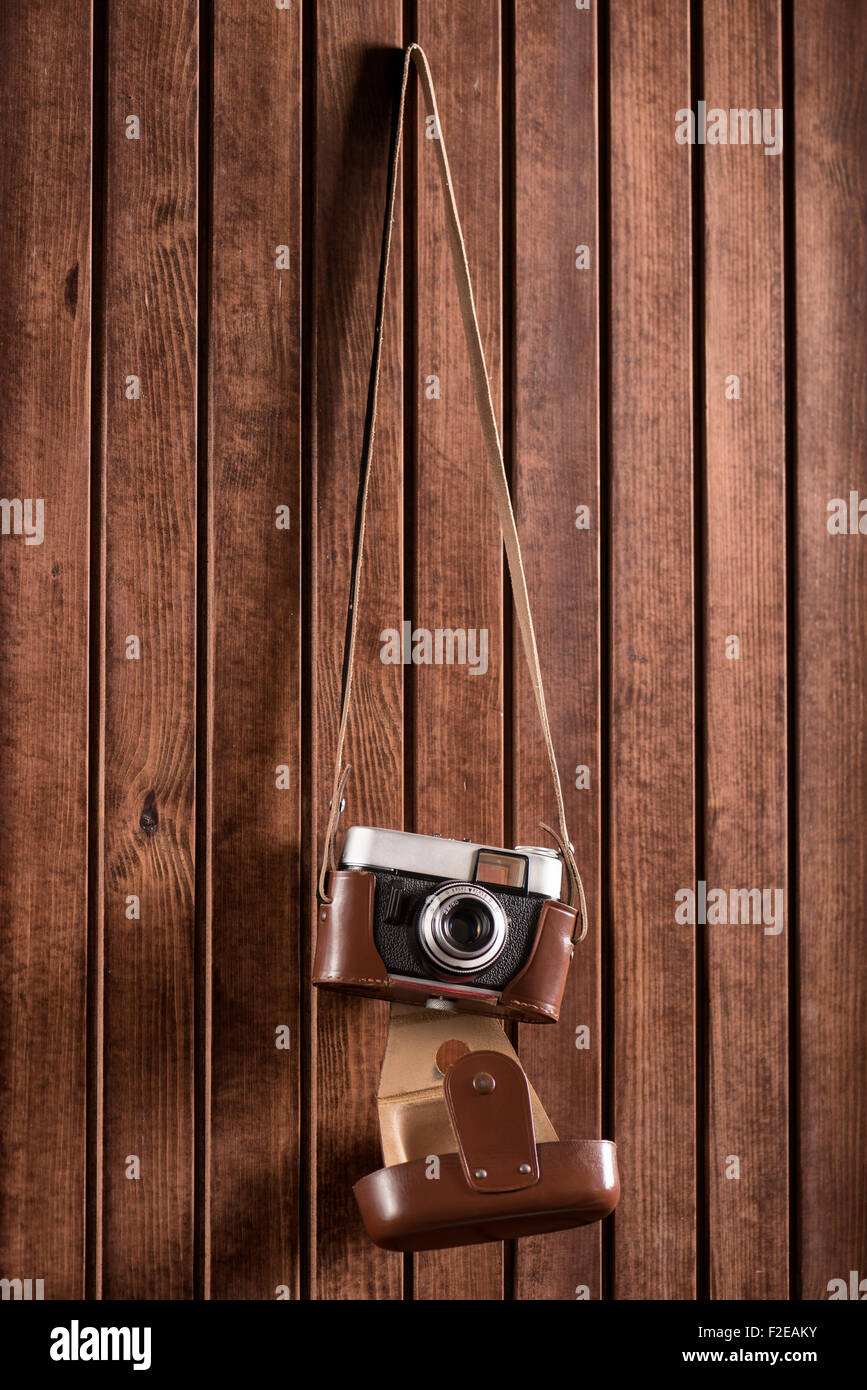 Wooden old camera hi-res stock photography and images - Alamy