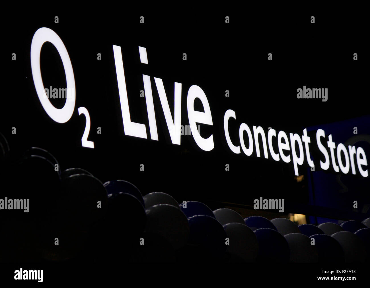 Live logo hi-res stock photography and images - Alamy