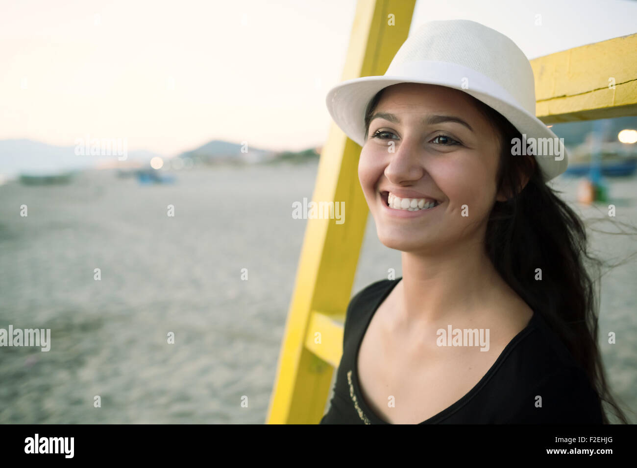 Beach lean to hi-res stock photography and images - Alamy