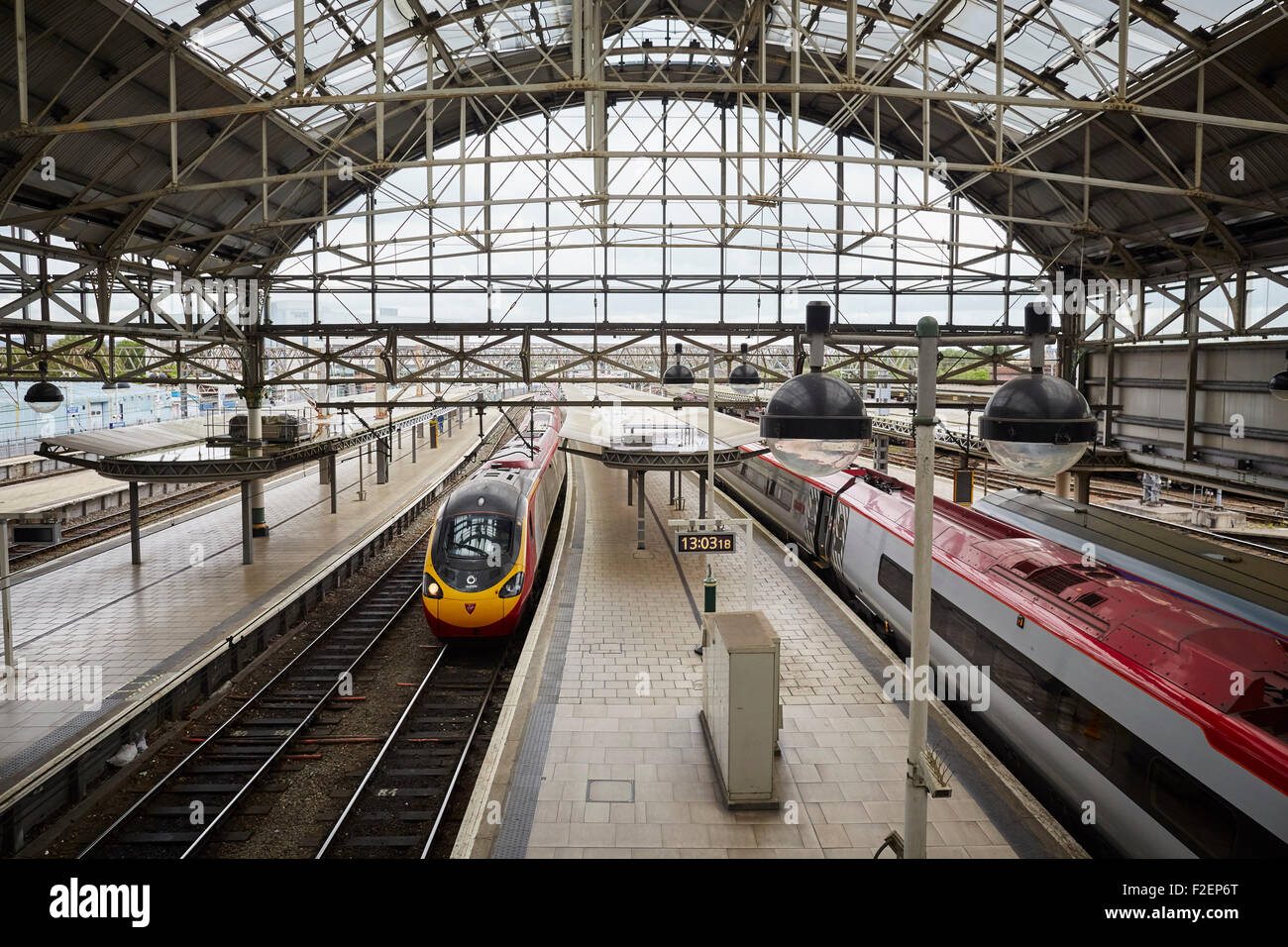 Manchester Piccadilly railway station Manchester Piccadilly is the ...