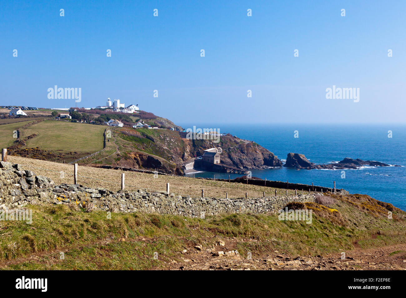 Cornwall coastal wall hi-res stock photography and images - Alamy