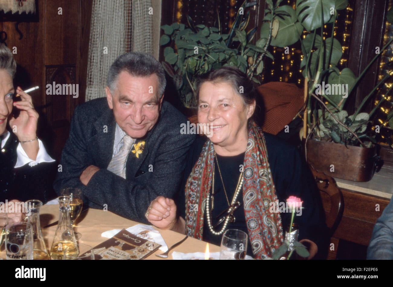 Der deutsche Schauspieler Hans Musäus mit Ehefrau Maria Singer ...