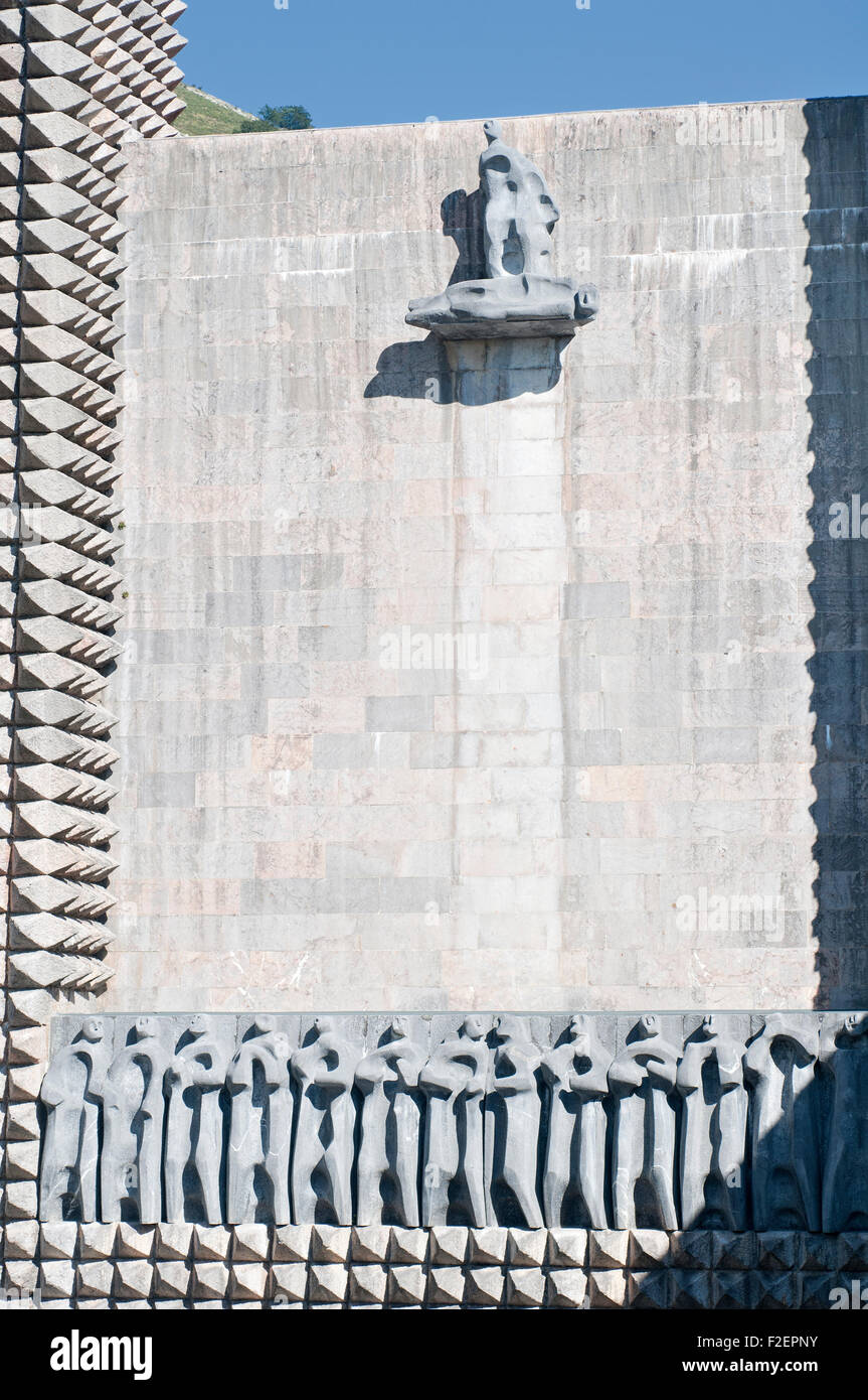 "The Apostles" sculpture, by Jorge Oteiza, at the entrance to the ...