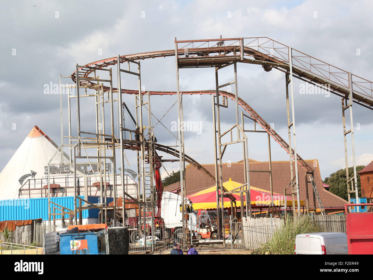 Hayling Island, Hampshire, UK. 17th September, 2015. A MAN is being ...