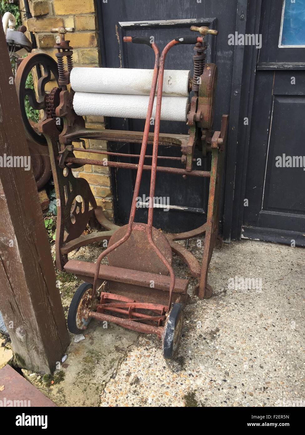 Some rusty machinery hi-res stock photography and images - Alamy