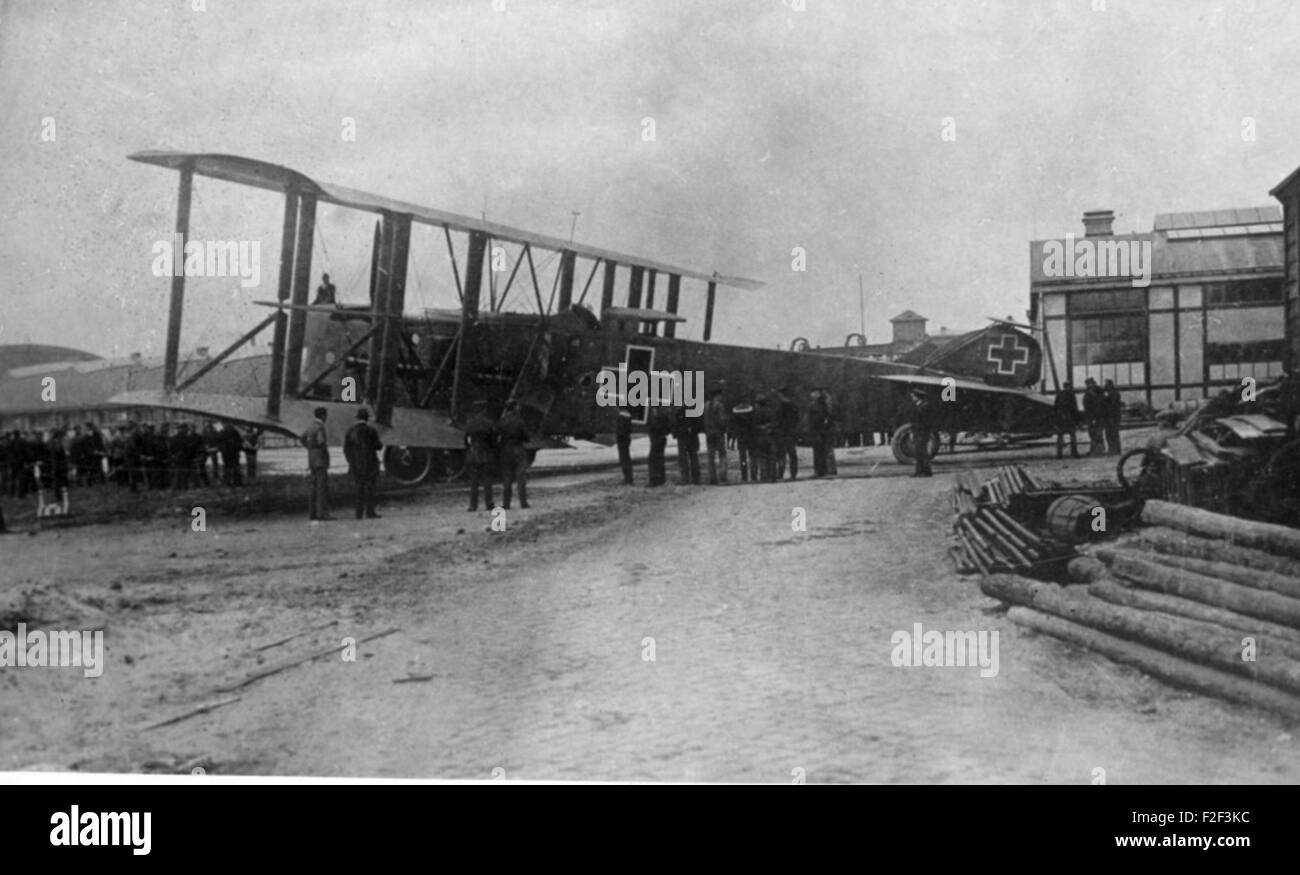 The AEG R I was a German reconnaissance aircraft from World War I ...