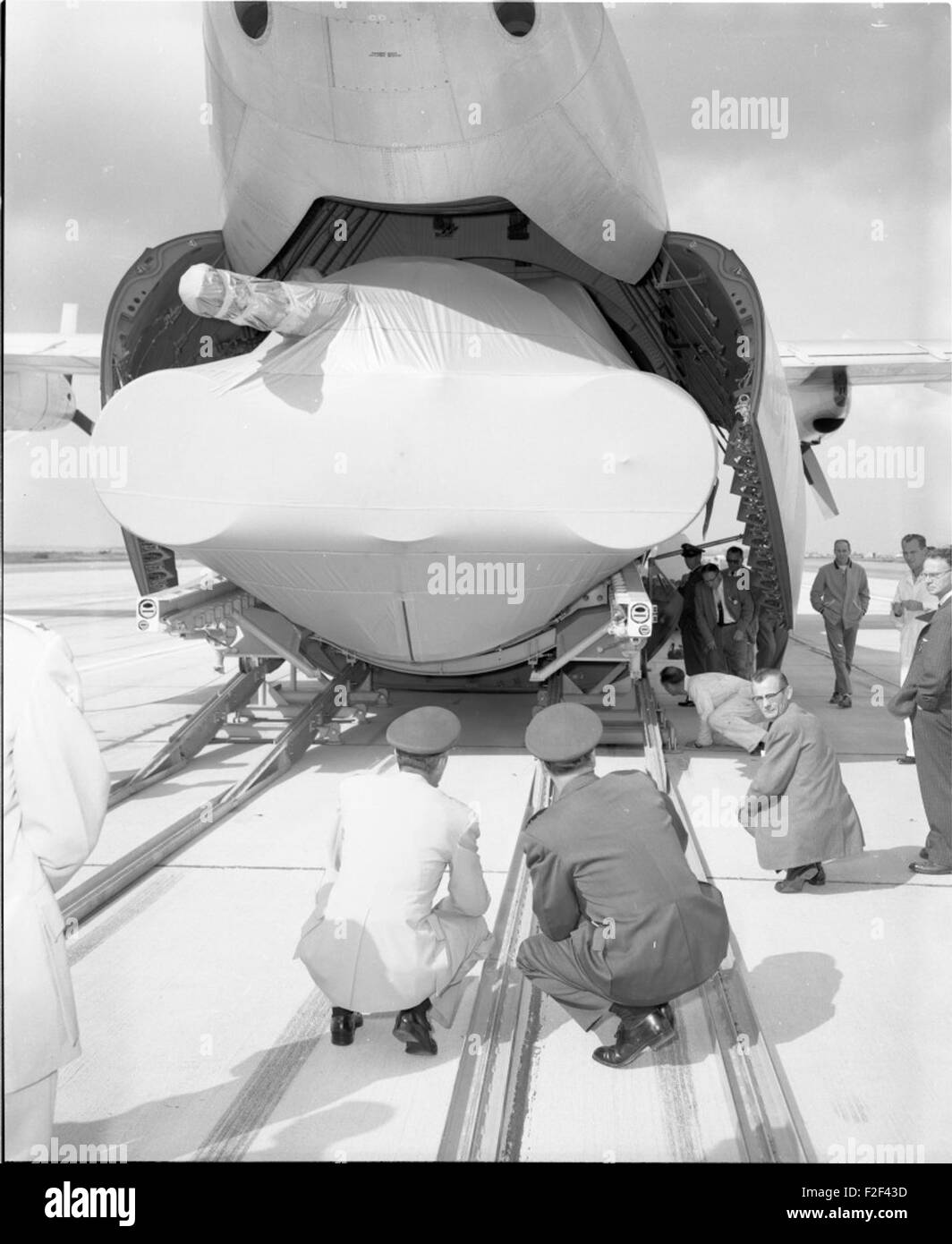 Atlas transport aircraft Black and White Stock Photos & Images - Alamy