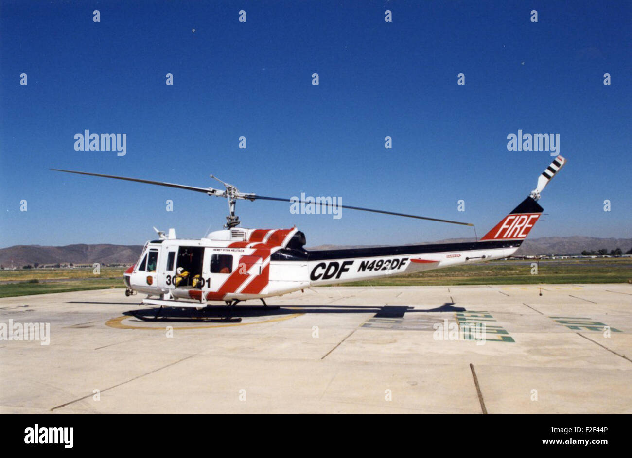 The Bell 204205, with serial number 69-15145 and c/n 11443 (N492DF ...