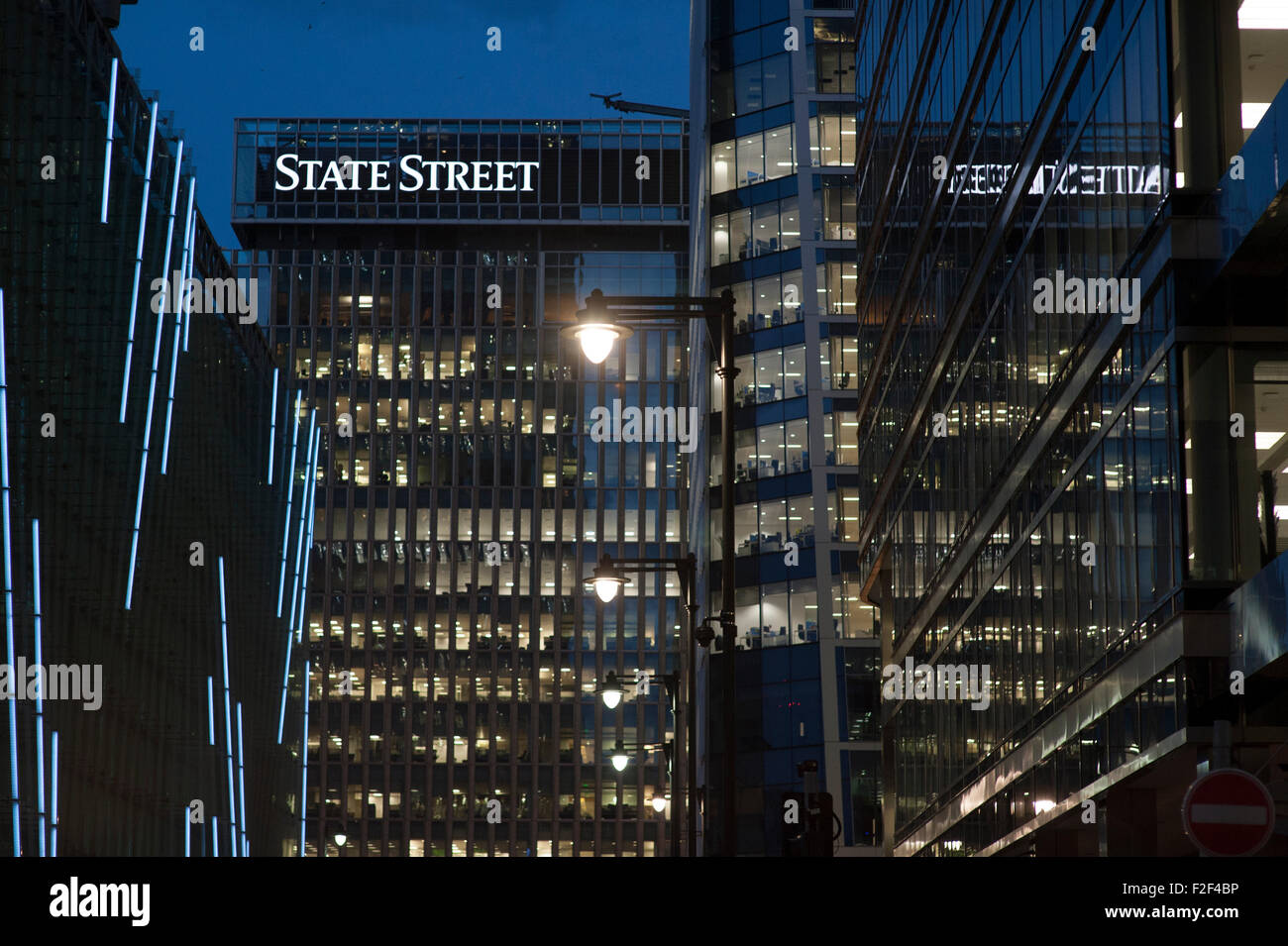 Canary Wharf State Street HQ. London September 2015 Stock Photo - Alamy