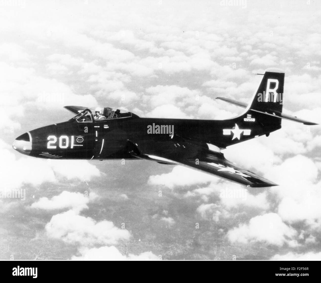 Mcdonnell f2h banshee jet fighter hi-res stock photography and images ...
