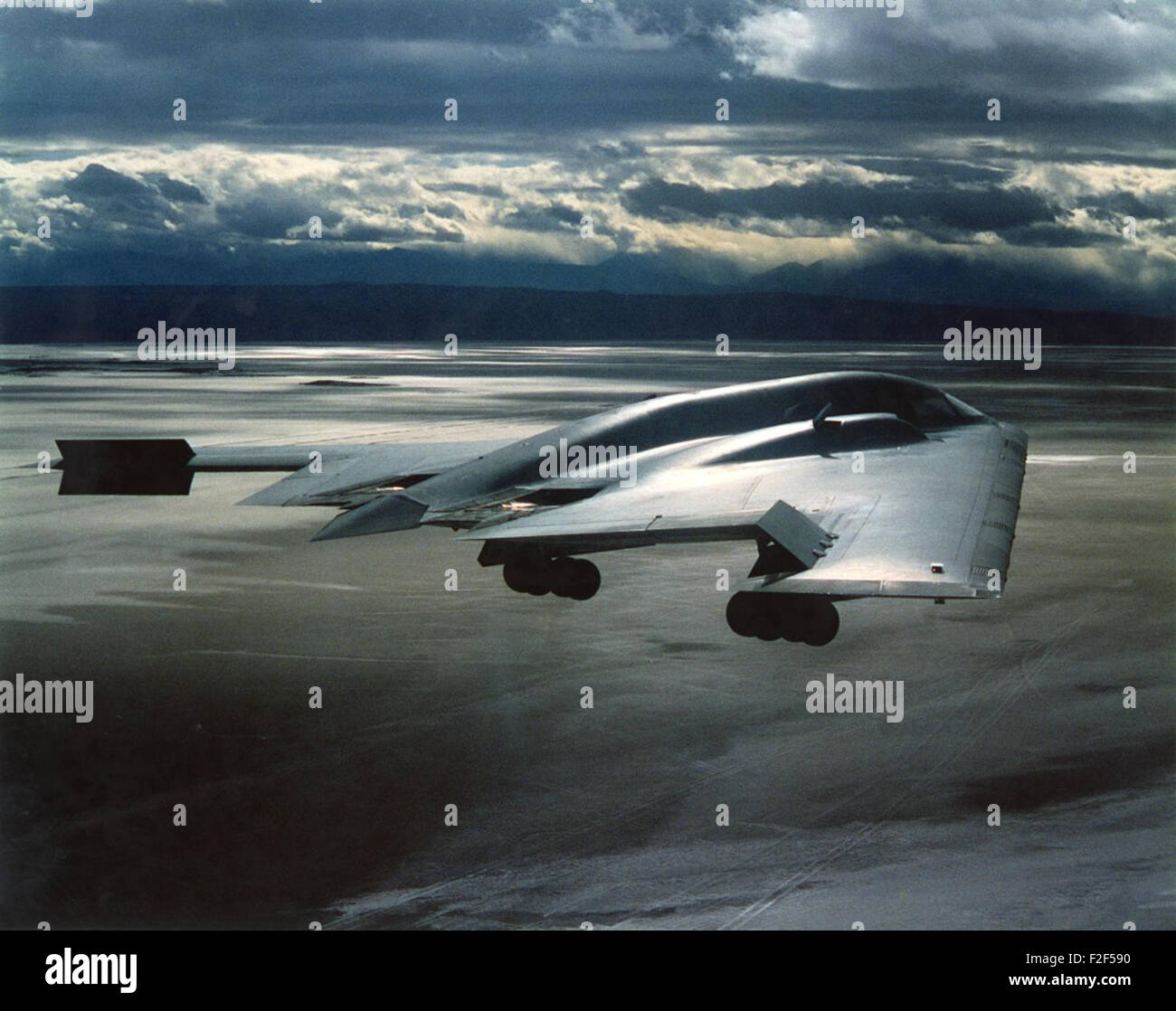 The Northrop B-2 Spirit, a stealth bomber developed by the U.S. Air ...