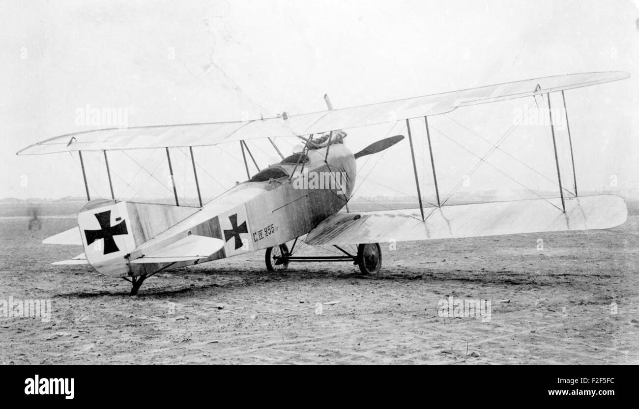 The AEG nCIV 1917 was a German reconnaissance aircraft from World War I ...
