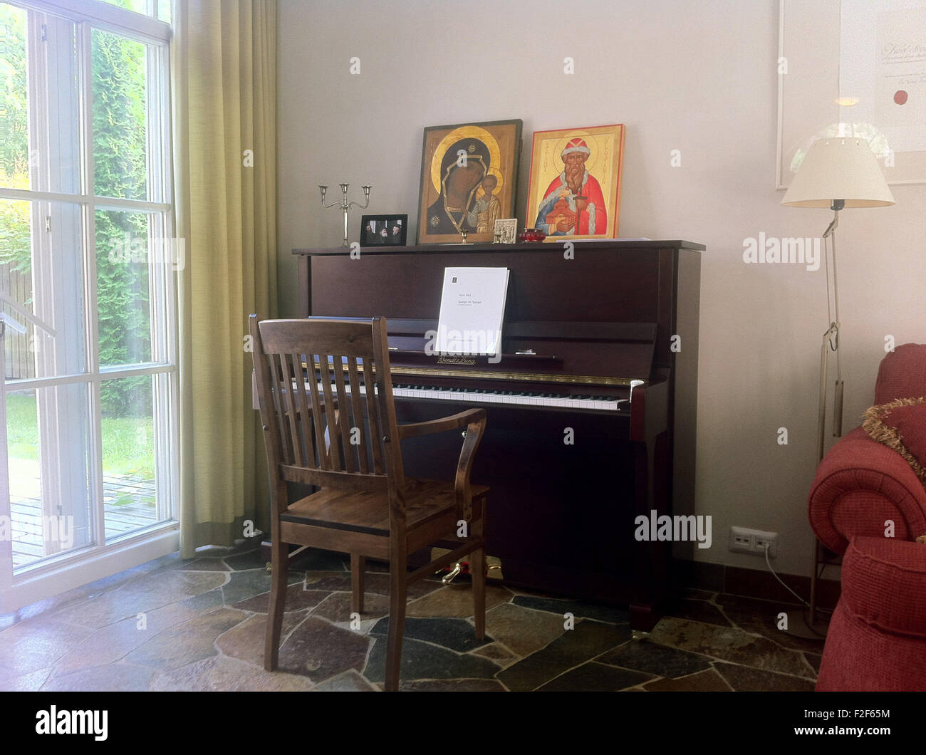 Laulasmaa, Estland. 26th Aug, 2015. A reed organ of the composer Arvo ...