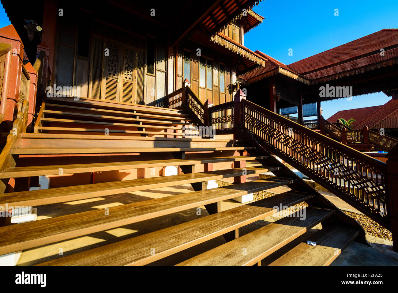 Masjid ulul albab hi-res stock photography and images - Alamy