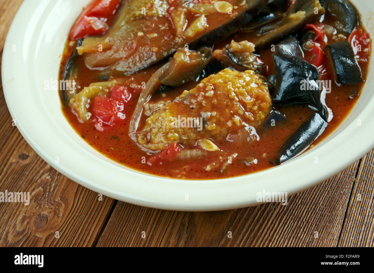 Tepsi Baytinijan- popular Iraqi casserole .dish is aubergine,baking ...