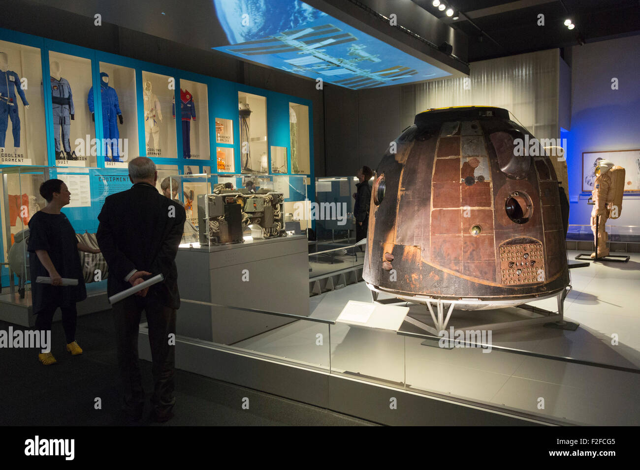 Soyuz descent module hi-res stock photography and images - Alamy