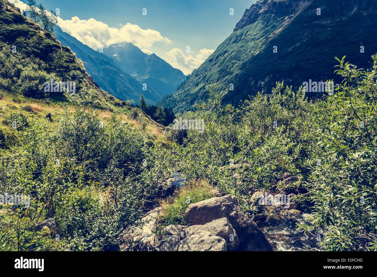 Glacier carved valley hi-res stock photography and images - Alamy