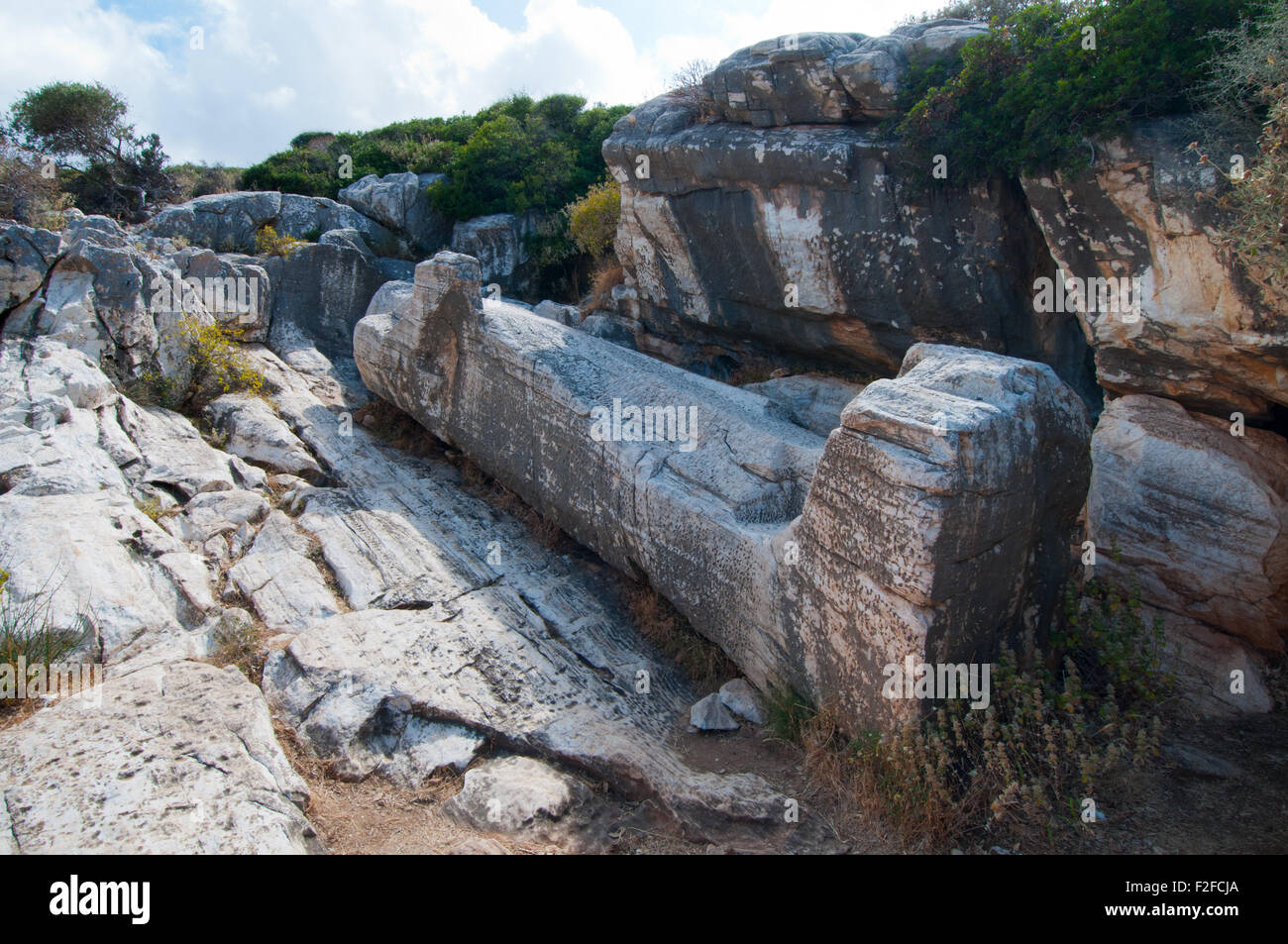 Kouros statue hi-res stock photography and images - Alamy